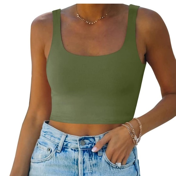 Reoria Tops Reoria Square Neck Double Lined Seamless Cropped Tank